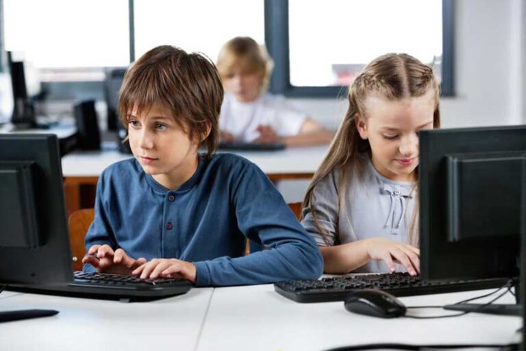 Best Desktop Computer For Kids - ItsMyBot